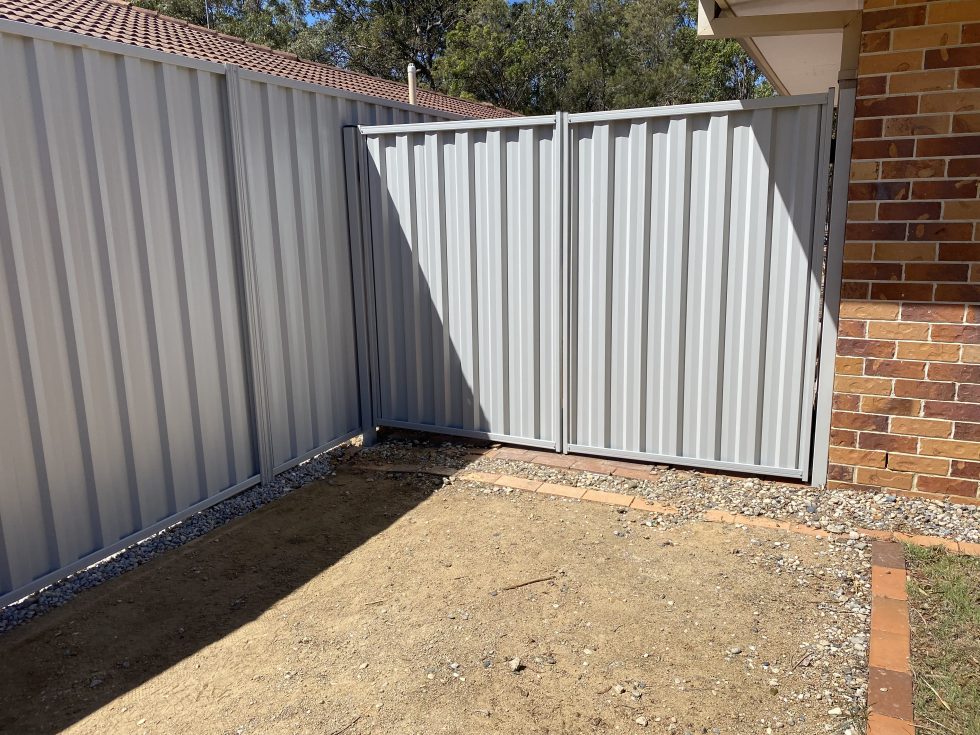 Affordable Fencing Brisbane From $795 - Timber or Colorbond Fences